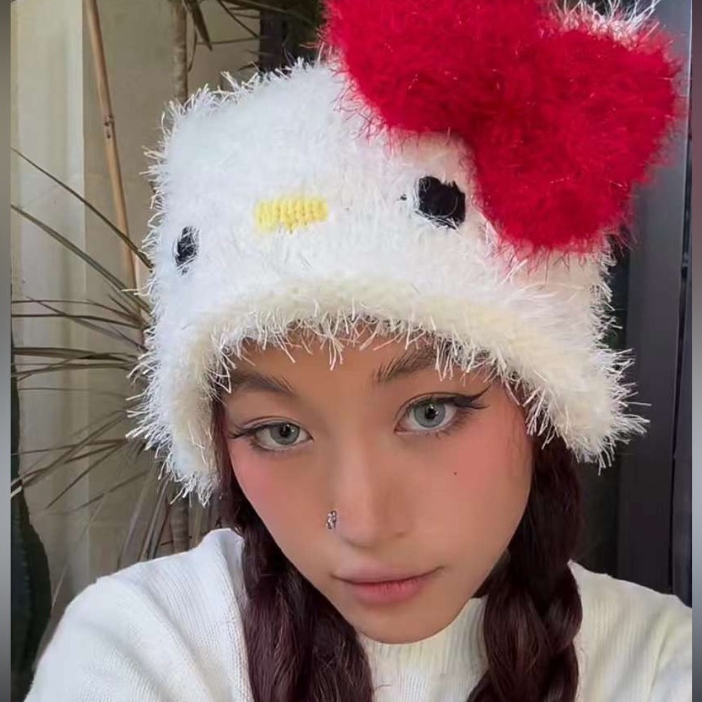 Hello Kitty Knitted Hat - Gem